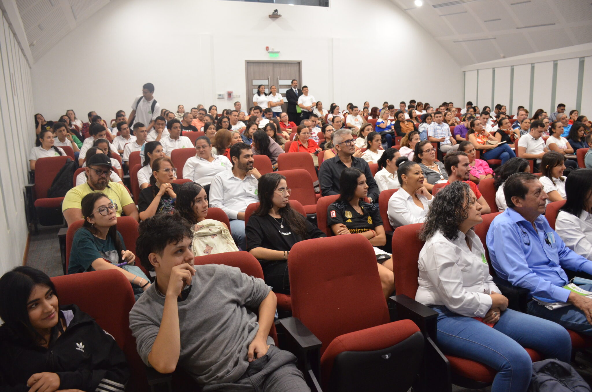 EDUMAT-UIS celebra 40 años de innovación en la enseñanza matemática ...